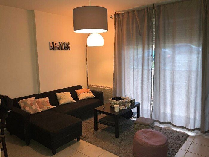 Appartement à louer - Les Chauvinets, Manosque - 2 pièces - 1 chambre