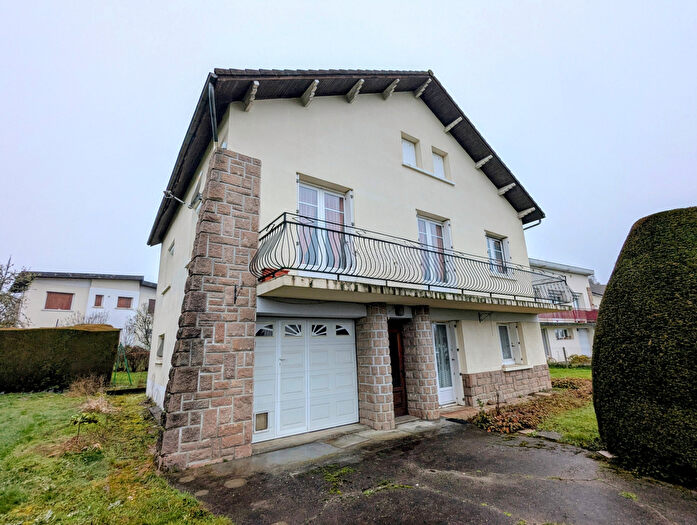 Maison à vendre - Ussel - 5 pièces - 3 chambres