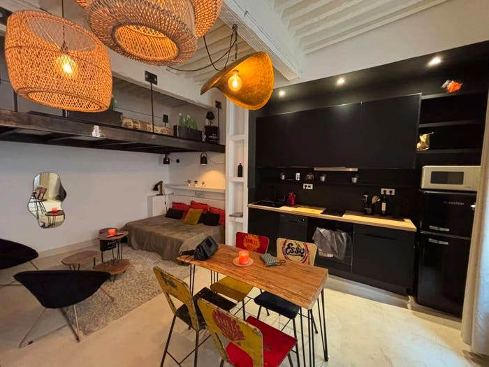 Centre Ville, Aix-en-Provence - Appartement 1 pièce à louer