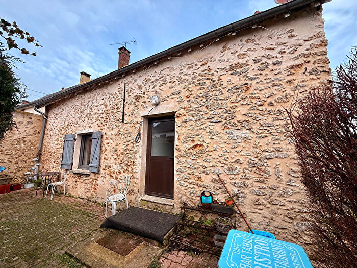 Maison à vendre - Saint-Cyr-sur-Morin - 4 pièces - 3 chambres
