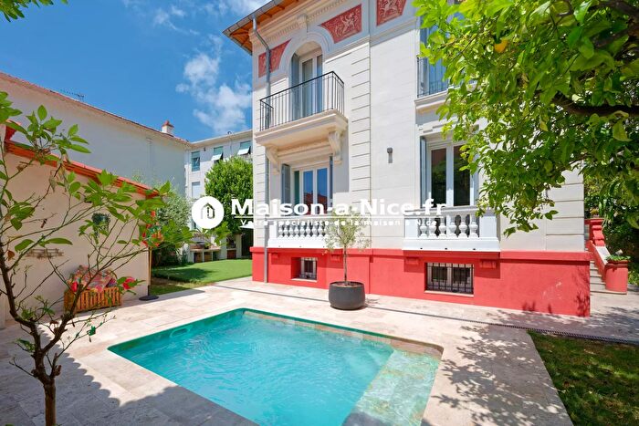 Maison à vendre - Nice, Chambrun - 6 pièces - 3 chambres
