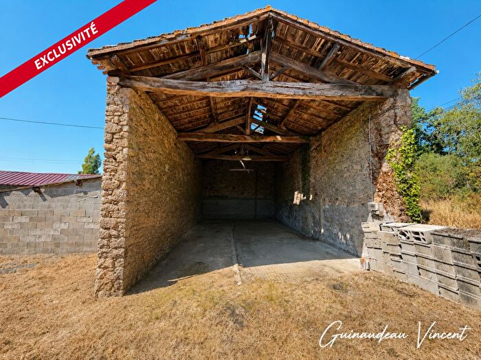 Cholet, Libération : Maison 1 pièce à vendre