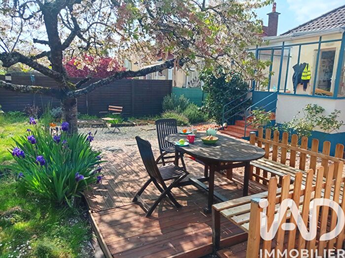 Maison à vendre - Écommoy - 5 pièces - 4 chambres