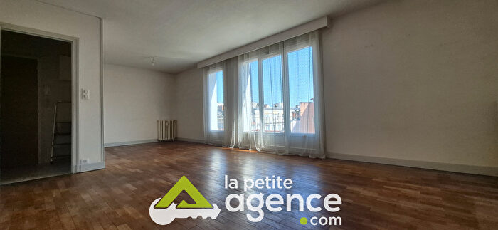 Appartement 4 pièces à vendre - Montluçon, Centre-ville, Les Forges