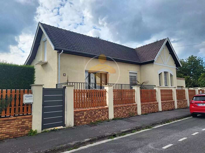 Maison à vendre - Chauny, Saint-Siméon - 6 pièces - 2 chambres