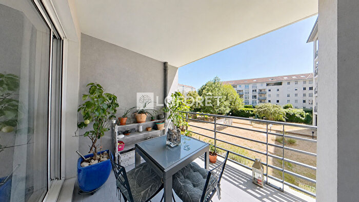 Appartement 3 pièces à Lyon 8ème, Bachut, Transvaal, à vendre