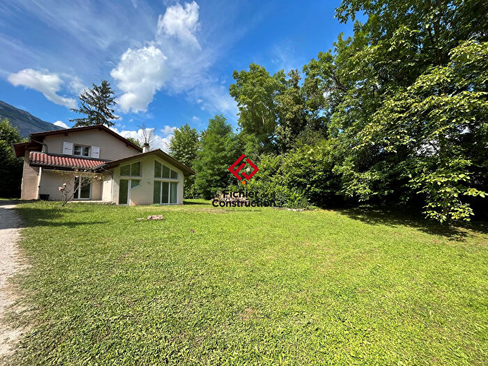 Maison à louer - Meylan, Haut Meylan, Charlaix - 5 pièces - 4 chambres