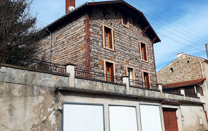 Maison à vendre - Saint-Chamond, Centre-ville, Saint-Ennemond, Chavanne - 8 pièces - 3 chambres