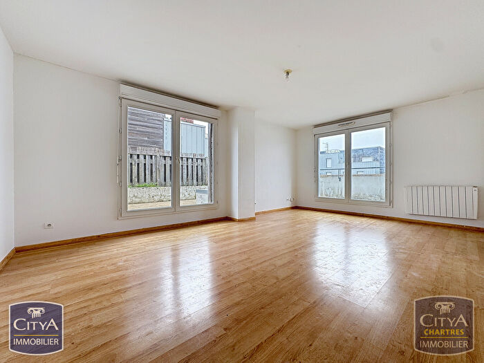 Appartement à vendre - Lucé, Centre-ville - 4 pièces - 3 chambres