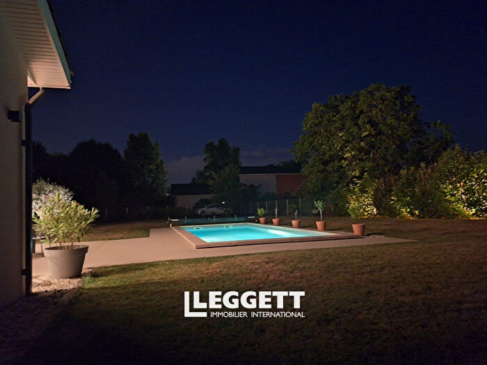 Maison à vendre - Saint-Genis-Laval, Centre-ville - 6 pièces - 4 chambres