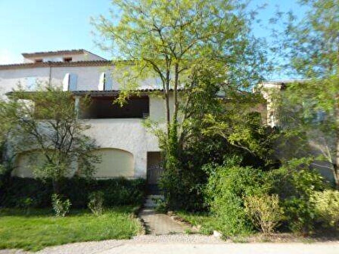 Appartement à louer - Sud Est Ouest, Pélissanne - 4 pièces - 3 chambres