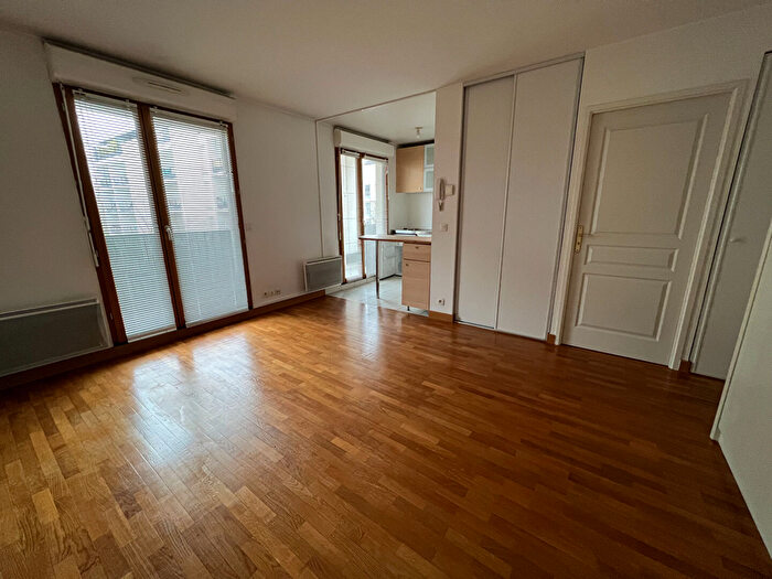 Appartement à louer - Saint-Cyr-lécole, Centre-ville - 1 pièce