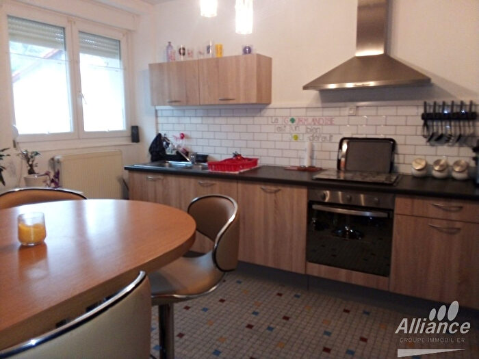 Appartement à louer - Vyans-le-Val - 4 pièces - 3 chambres