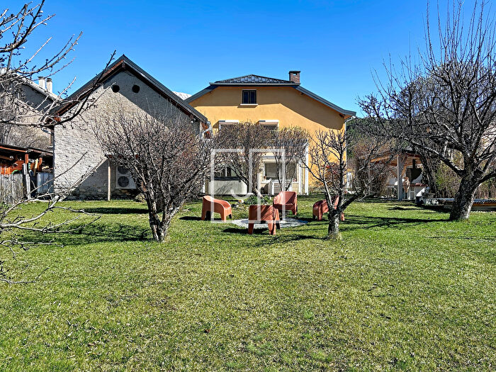 Jausiers - Maison 10 pièces à vendre