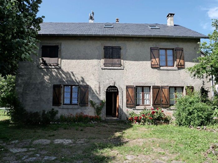 Maison à vendre - Saint-Sauveur-Camprieu - 7 pièces - 5 chambres