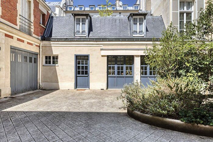 Appartement à louer - Invalides, Paris ème arrondissement - 3 pièces - 2 chambres