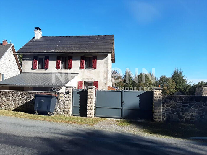 Saint-Oradoux-de-Chirouze : Maison 4 pièces à louer