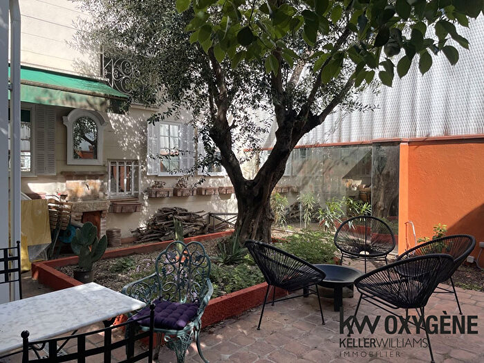 Appartement à vendre - Perpignan - 4 pièces - 2 chambres