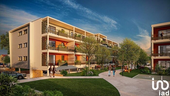 Appartement à vendre - Sénas - 4 pièces - 3 chambres