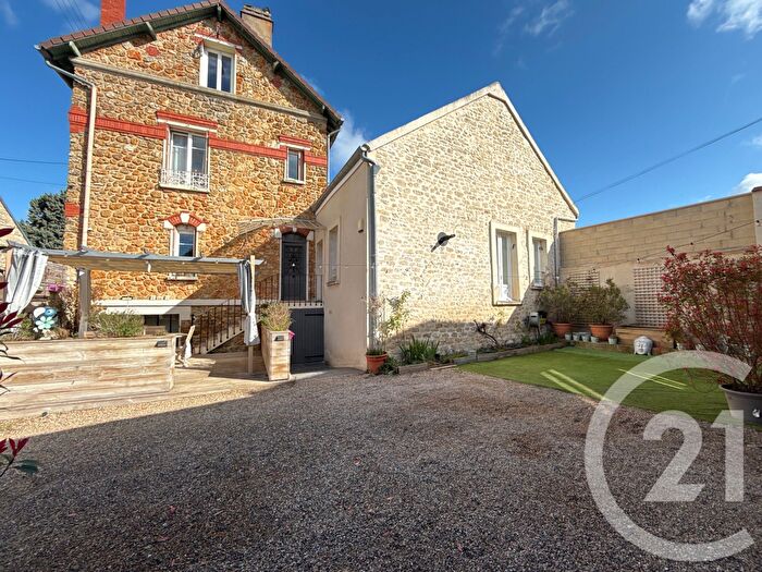 Maison à vendre - Bouafle - 12 pièces - 8 chambres