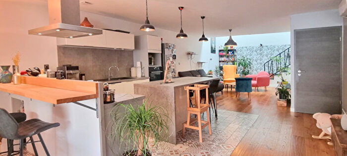 Nancy, Poincaré, Foch, Anatole France, Croix de Bourgogne : Appartement 5 pièces à vendre