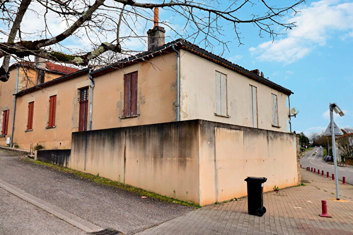 Maison à vendre - Saint-Pierre-dAurillac - 7 pièces - 5 chambres