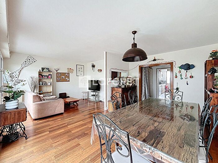 Appartement à vendre - Saint-Michel-sur-Orge, Bois des Roches - 4 pièces - 2 chambres