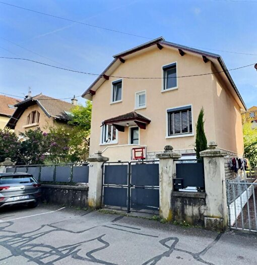 Maison 8 pièces à vendre à Chambéry, Bissy