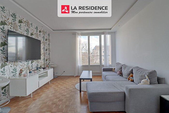 Appartement à vendre - Chatou, Ouest - 3 pièces - 2 chambres