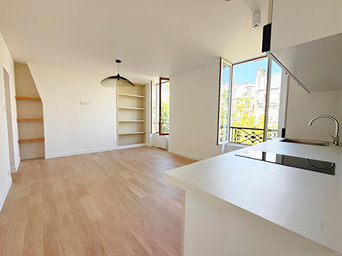 Appartement 2 pièces à Paris 11ème, Léon-Blum, Folie-Regnault, à vendre