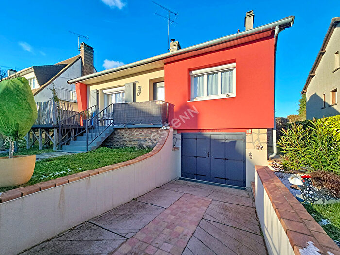 Maison à vendre - Fontenay-en-Parisis - 6 pièces - 4 chambres