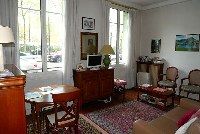 Appartement à vendre - Paris e , Auteuil-Nord, Jasmin, Mirabeau - 2 pièces - 1 chambre