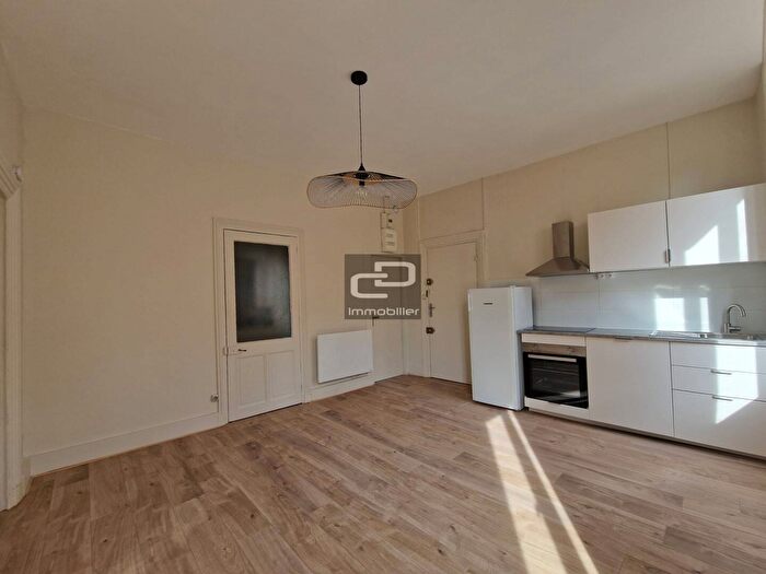 Appartement à louer - Couzon-au-Mont-dOr - 3 pièces - 2 chambres