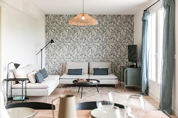 Appartement 9 pièces à louer - Quartiers Nord-Est, Beaulieu