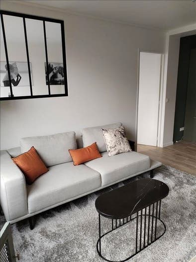 Violet Commerce, Paris 15ème arrondissement : Appartement 2 pièces à louer
