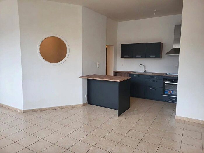 Appartement à louer - Saint Ausone-Saint Martin-Saint Gelais, Angoulême - 3 pièces - 1 chambre