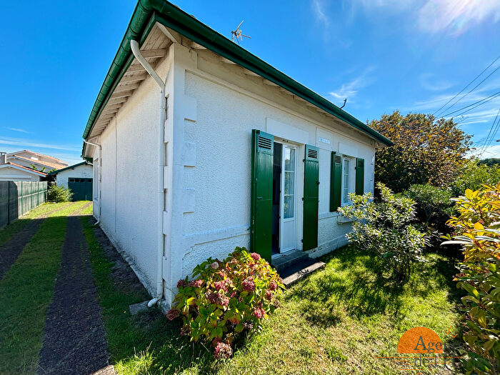 Maison 4 pièces à louer à Arès