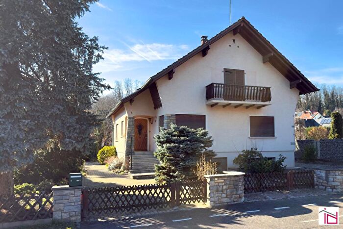 Maison à vendre - Hésingue - 6 pièces - 4 chambres