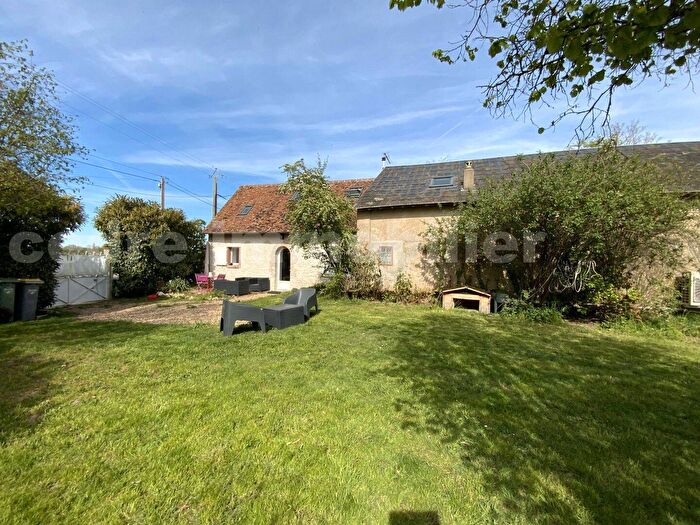 Maison à louer - Loire-Cd, Saint-Pryvé-Saint-Mesmin - 4 pièces - 2 chambres