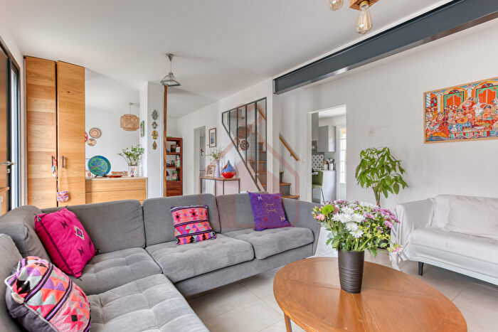 Maison à vendre - Villejuif, Haute-Buyères, Esselières - 5 pièces - 3 chambres