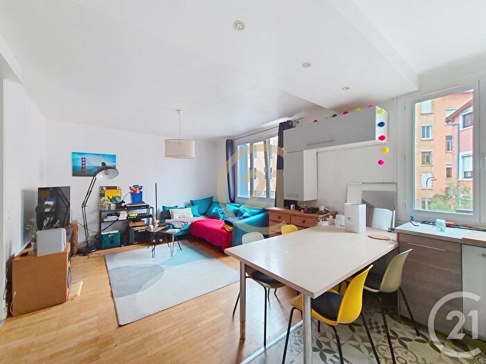 Appartement à vendre - Lyon e , Croix Rousse Est - 3 pièces - 2 chambres