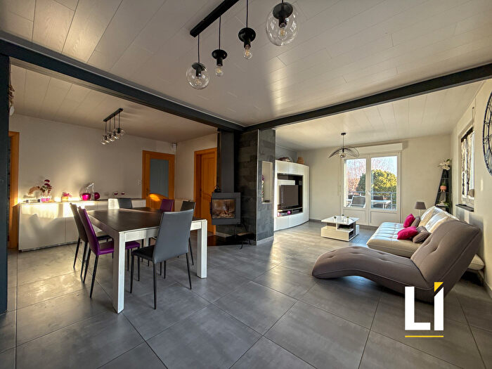 Maison à vendre - Charquemont - 5 pièces - 3 chambres