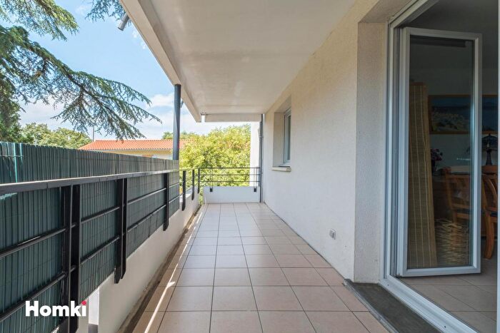 Maisons à vendre et appartements à louer - 1