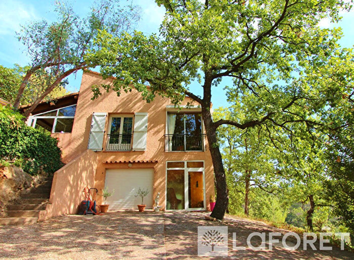 Maison à vendre - Le Luc - 4 pièces - 3 chambres