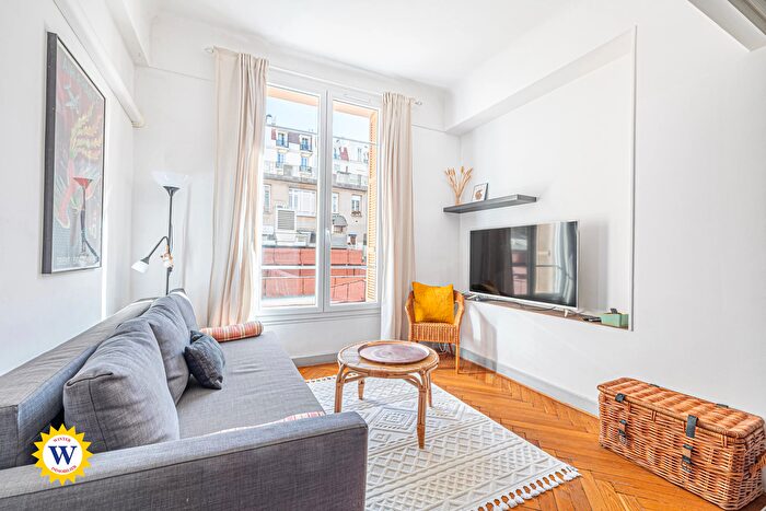 Appartement à louer - Nice, Carré dor - 2 pièces - 1 chambre