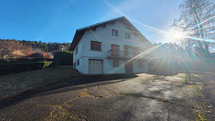 Maison à vendre - Saint-Martin-du-Frêne - 5 pièces - 3 chambres