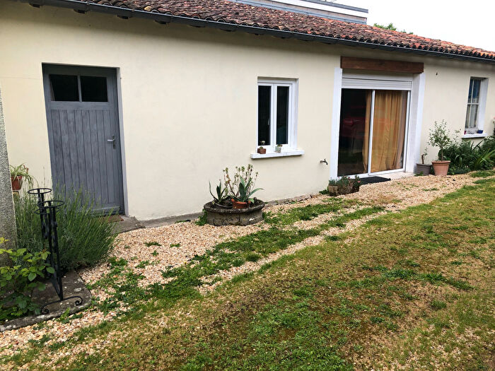 Maison 5 pièces à vendre à Villefagnan