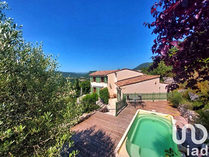 Maison à vendre - Coursegoules - 5 pièces - 3 chambres