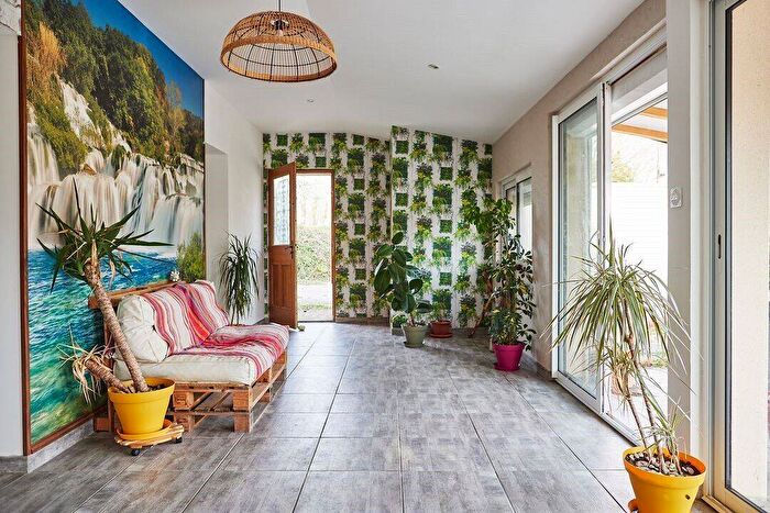 Maison à louer - Drulhe - 6 pièces - 5 chambres