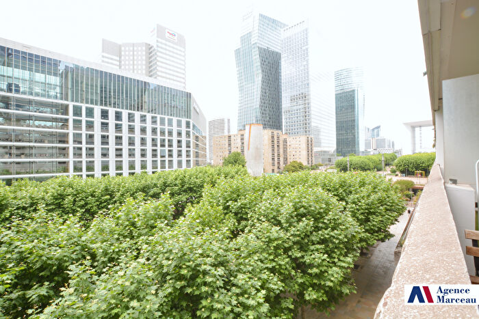 Appartement à vendre - Courbevoie, Gambetta, La Défense - 2 pièces - 1 chambre